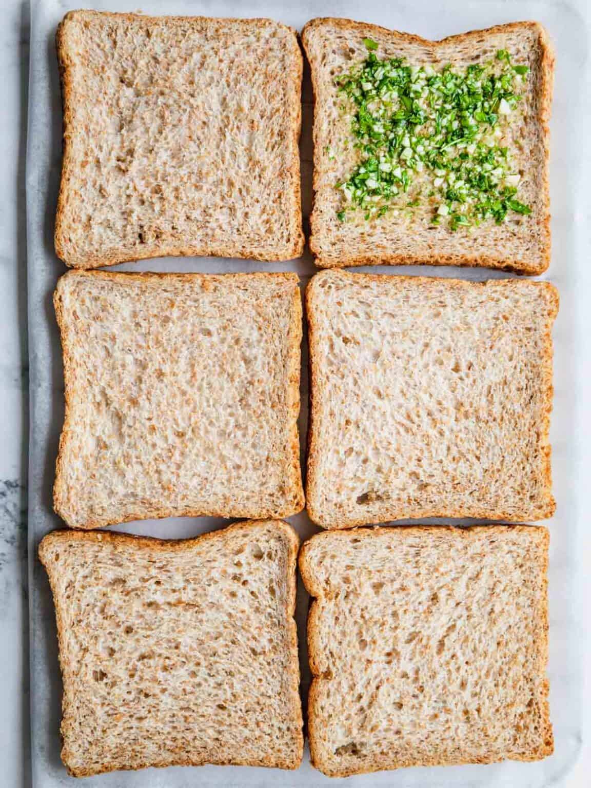 Garlic Bread with Regular Sliced Bread (Homemade Garlic Toast) | The ...