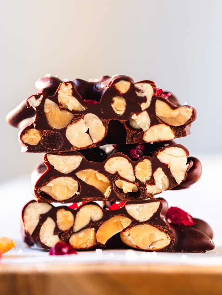 5-Minute Chocolate Covered Peanuts Clusters (with Dark Chocolate) | The ...