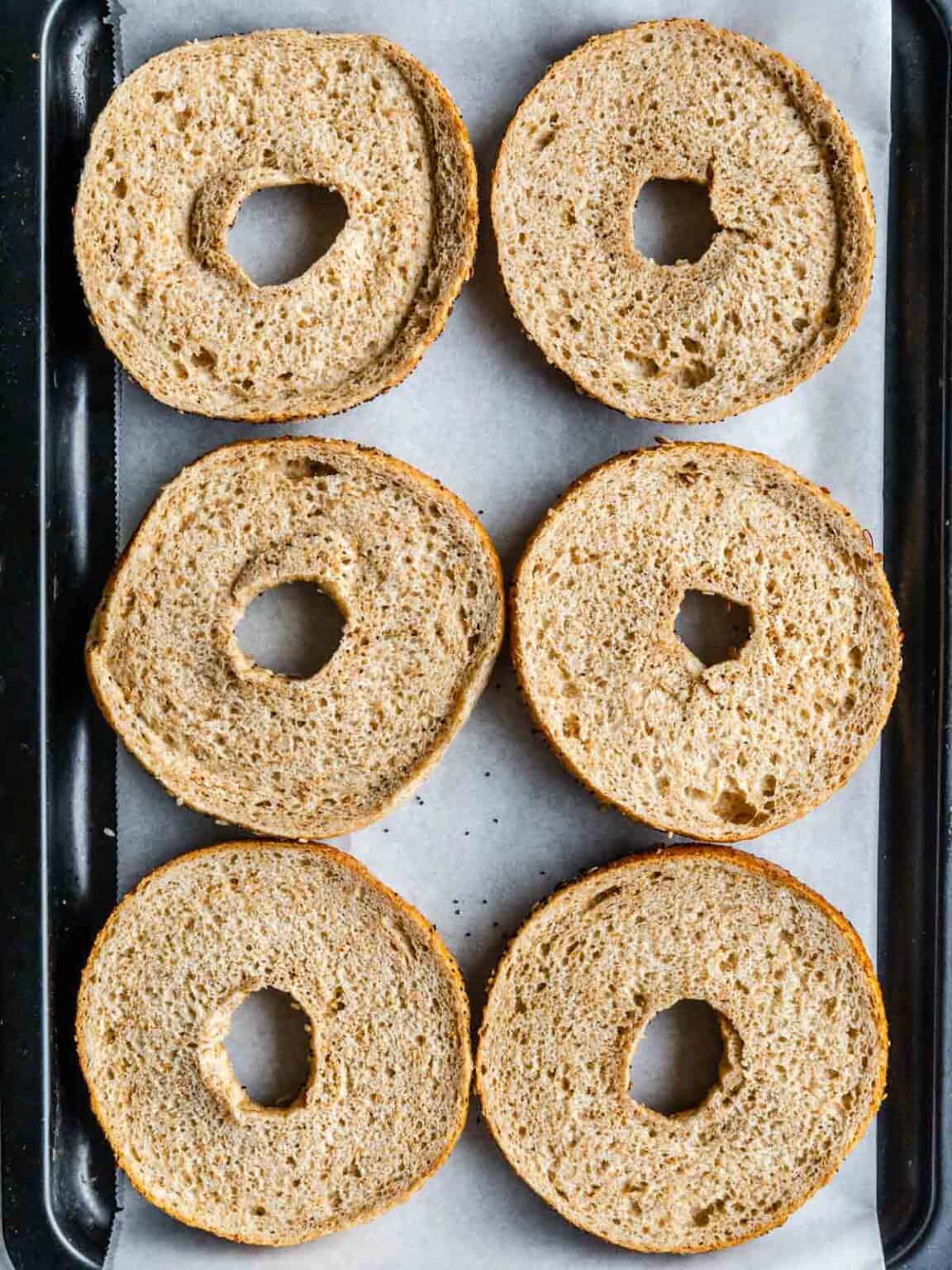 5-Minute Avocado Bagel Sandwich (with Cream Cheese) | The Fruity Jem
