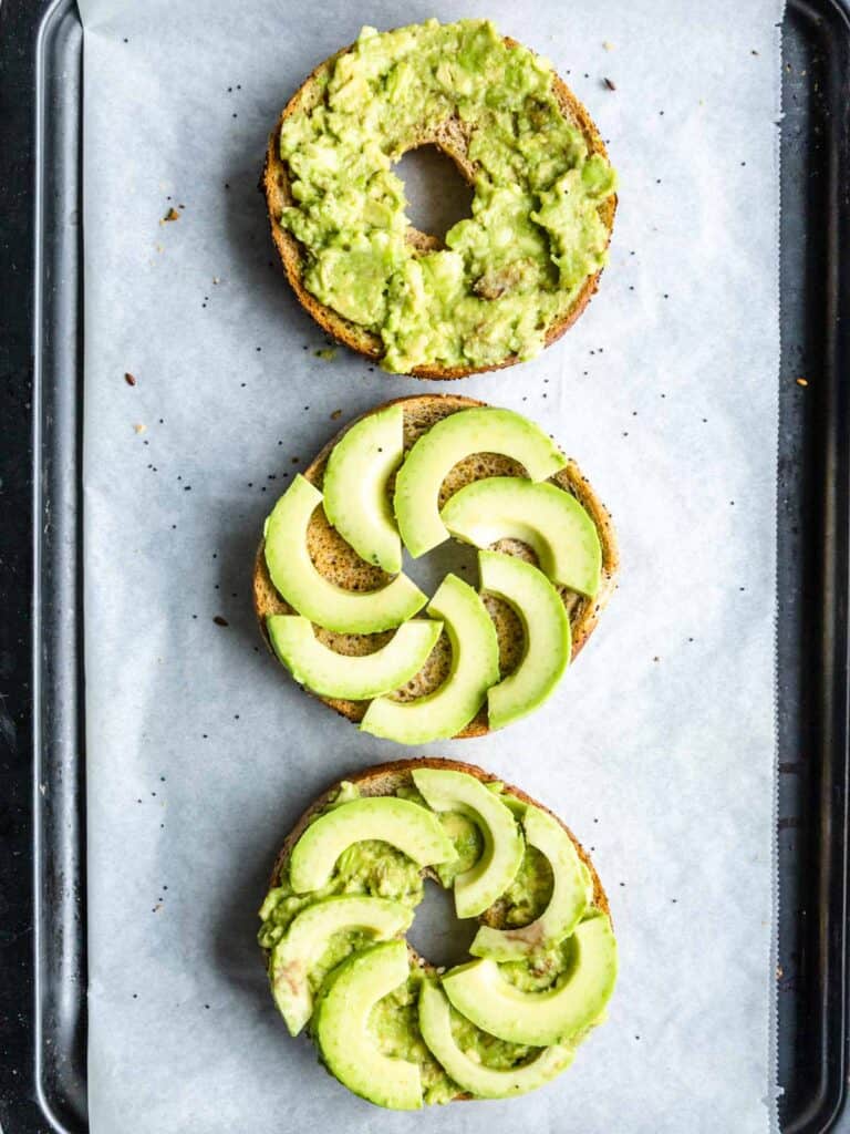 5-Minute Avocado Bagel Sandwich (with Cream Cheese) | The Fruity Jem