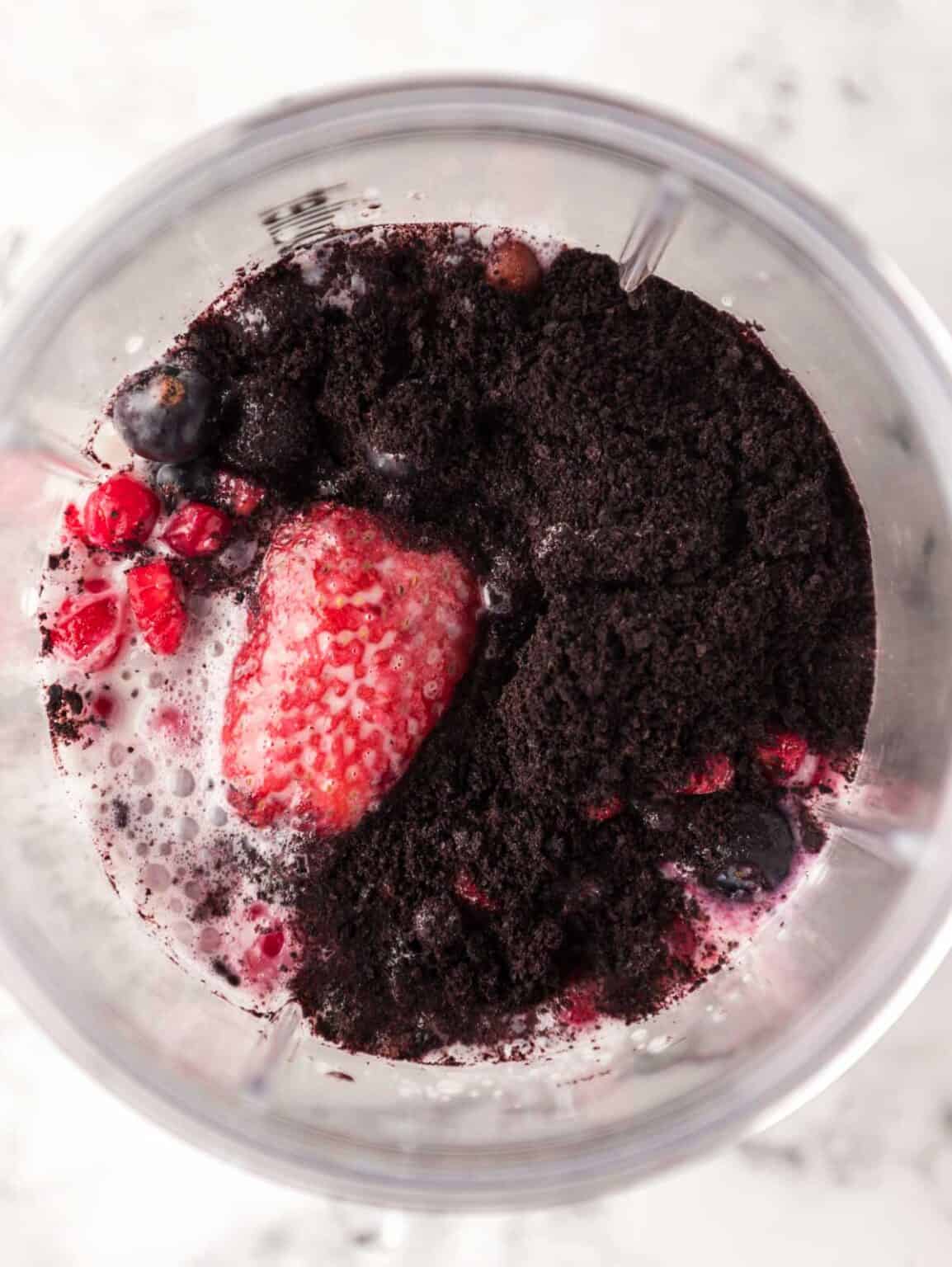 The BEST Acai Breakfast Bowl (in 5 Minutes!) | The Fruity Jem
