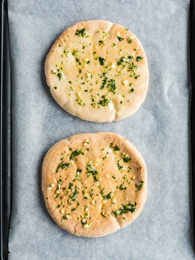 Garlic Pita Bread Chips (as Snack/Appetizer, Toasted) | The Fruity Jem