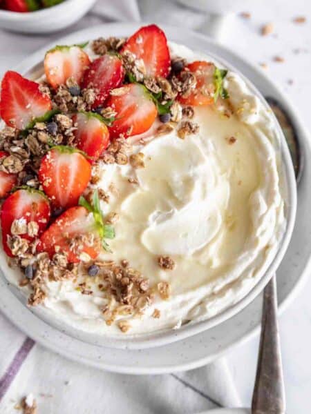 1-Ingredient Vegan Quark (+ Step-by-step PHOTOS!) | The Fruity Jem