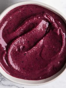 The BEST Acai Breakfast Bowl (in 5 Minutes!) | The Fruity Jem