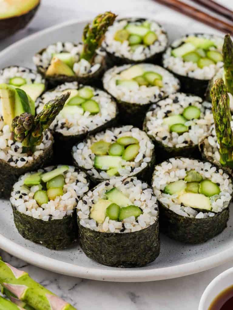 Asparagus Sushi Roll (AAC Sushi Roll + Step-by-step PHOTOS!) | The ...