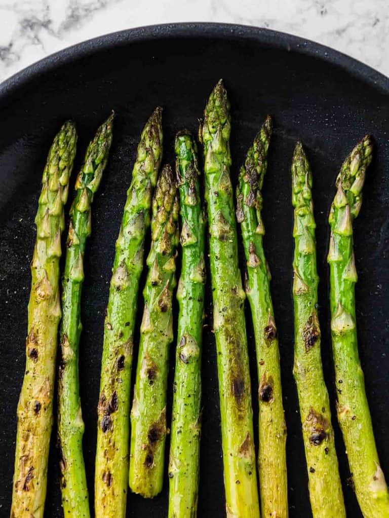 Asparagus Sushi Roll (AAC Sushi Roll + Step-by-step PHOTOS!) | The ...