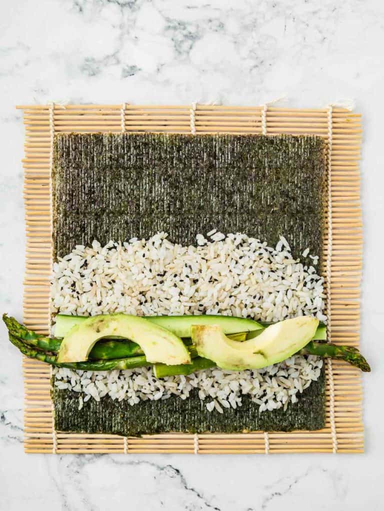 Asparagus Sushi Roll (AAC Sushi Roll + Step-by-step PHOTOS!) | The ...