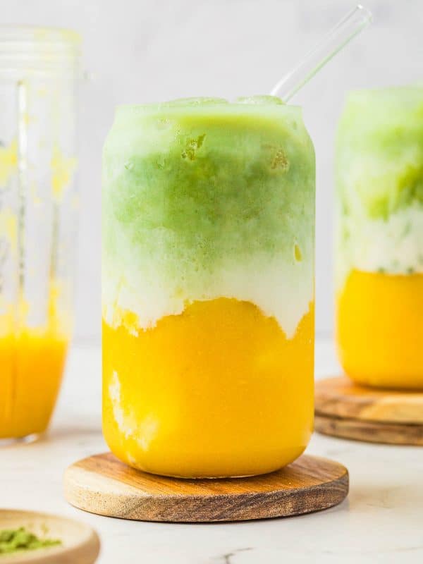 5-Minute Iced Mango Matcha Latte (+ Step-by-step PHOTOS) | The Fruity Jem