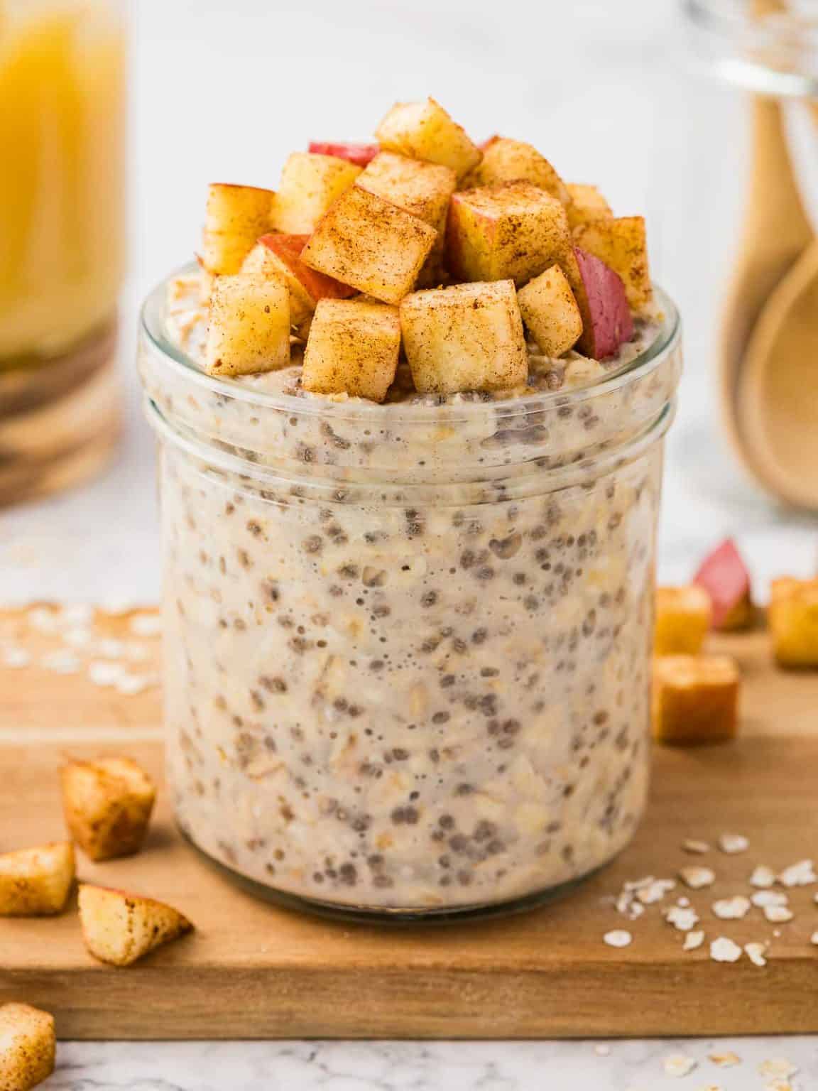 5-Minute Applesauce Overnight Oats / Oatmeal | The Fruity Jem