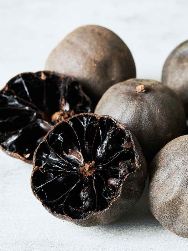 30 Black Fruits: The ULTIMATE List (+ Photos!) | The Fruity Jem