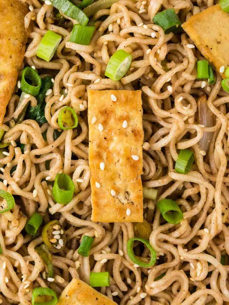 The BEST Bulgogi Ramen (Vegetarian Noodles Stir Fry) | The Fruity Jem